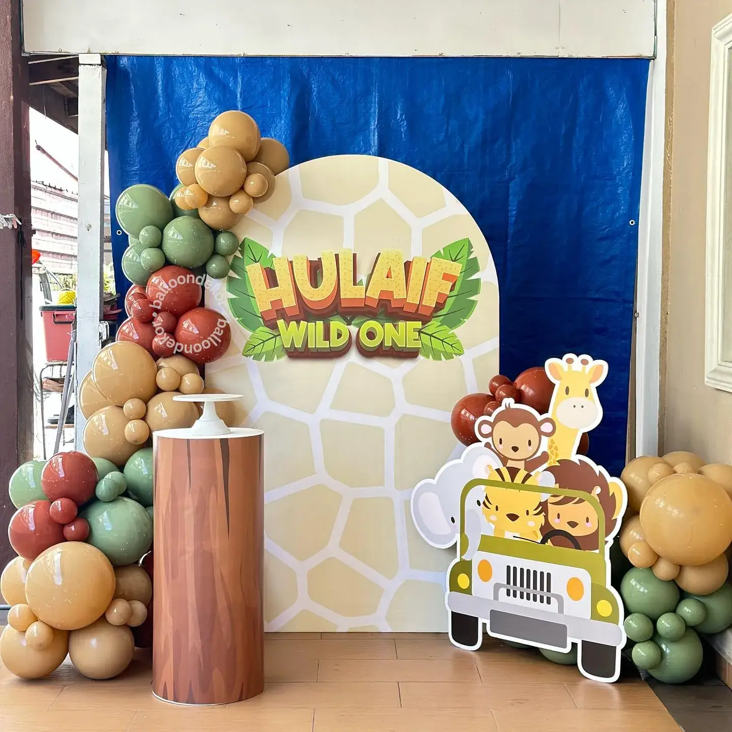 Animal World Kids Birthday Decor